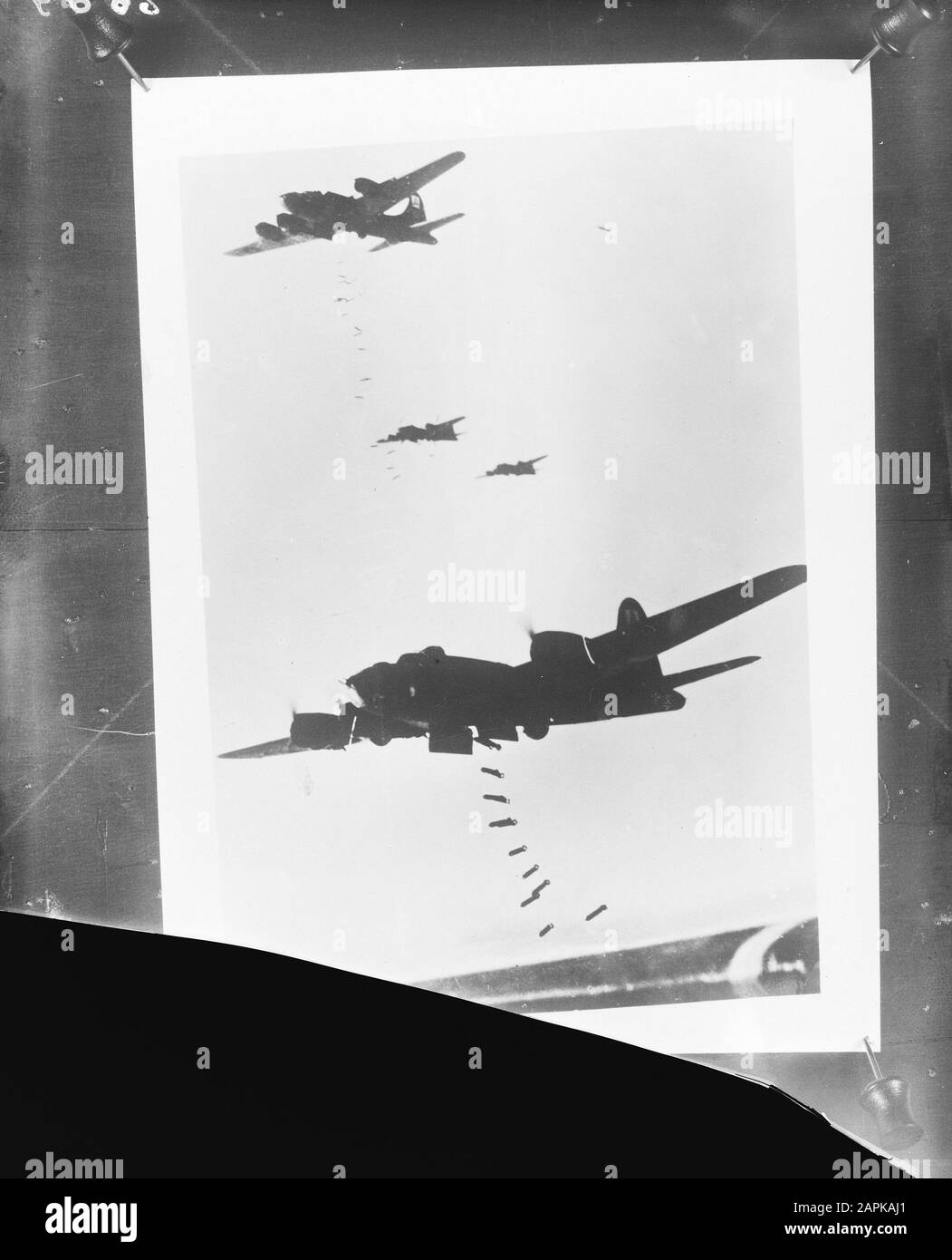 Drop bombs hi-res stock photography and images - Alamy