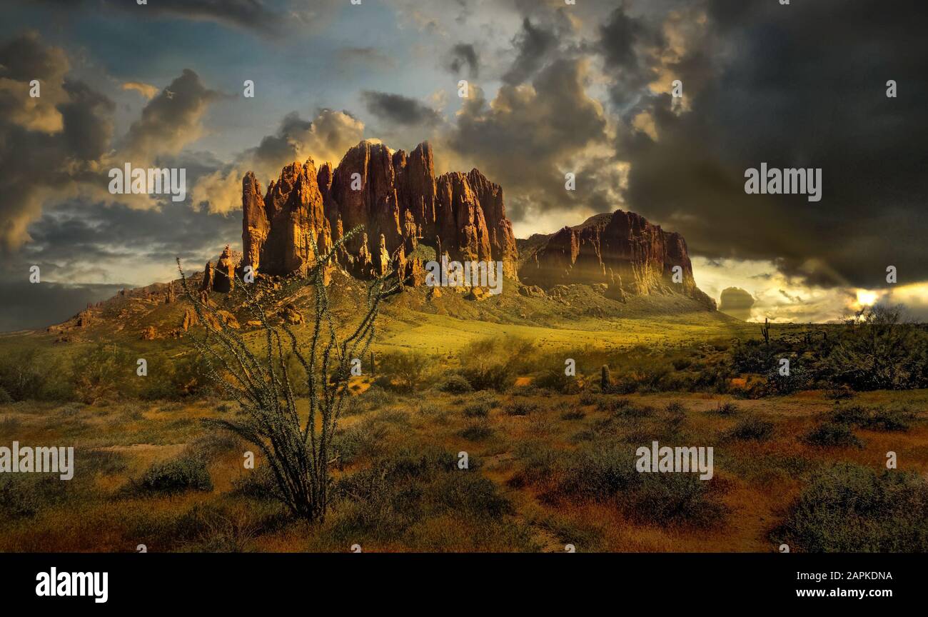 Lost dutchman mine state park hi-res stock photography and images - Alamy