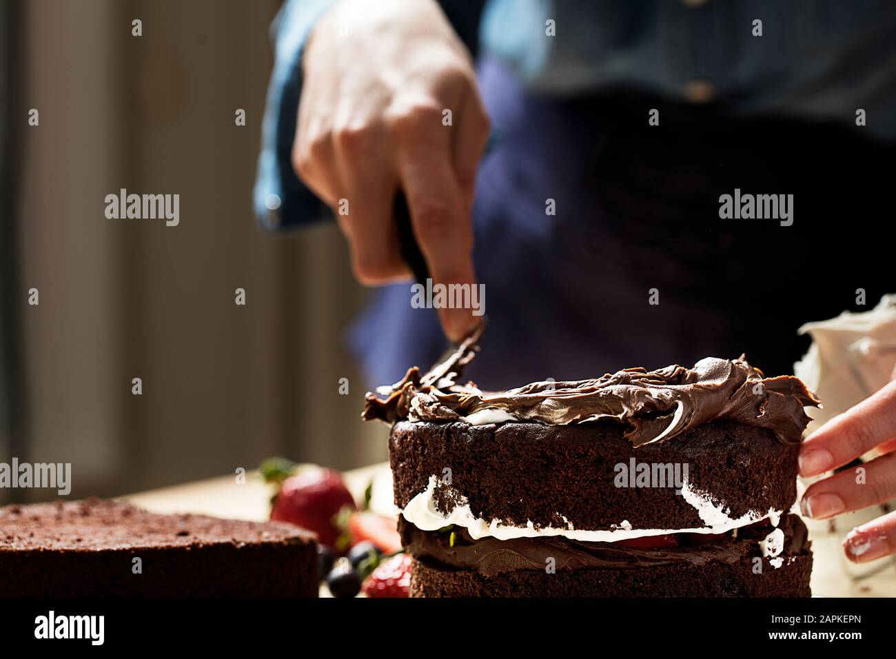 Chef is making chocolate cake Stock Photo - Alamy