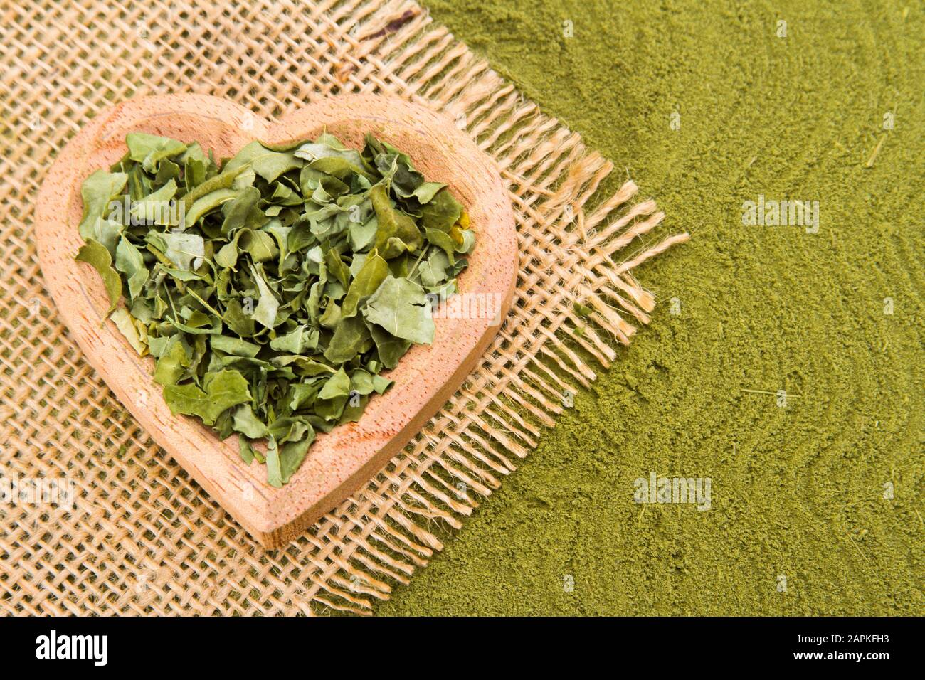 leaves and moringa powder, super food and natural medicine, Moringa ...