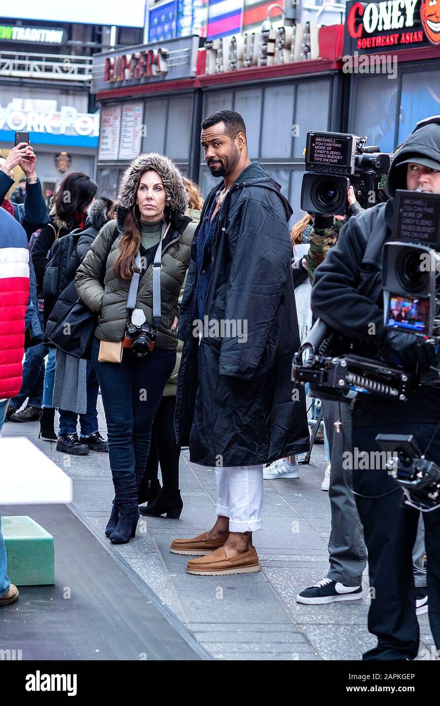 Old spice actors isaiah mustafa passes torch to keith powers hi-res ...