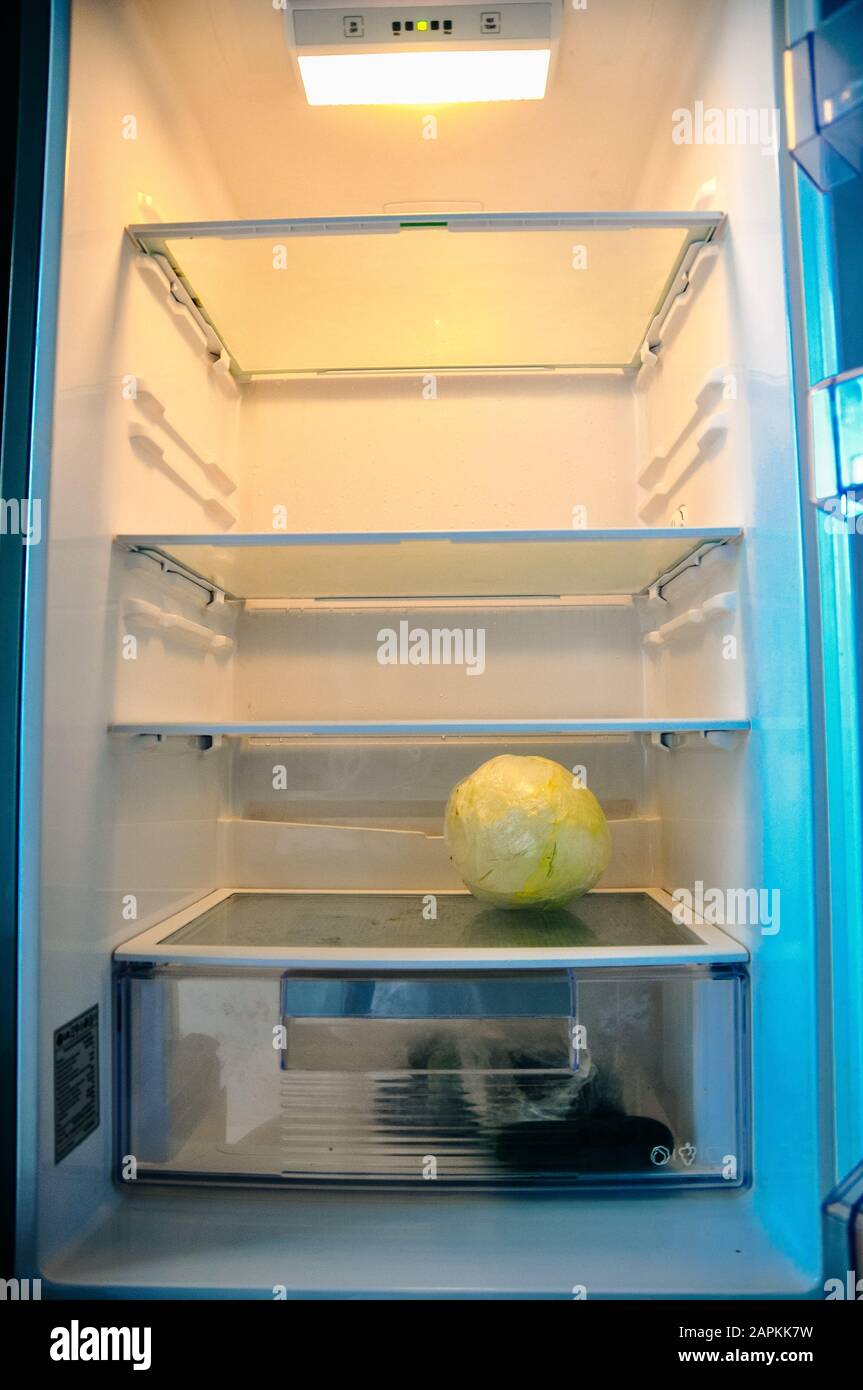 Empty fridge hi-res stock photography and images - Alamy