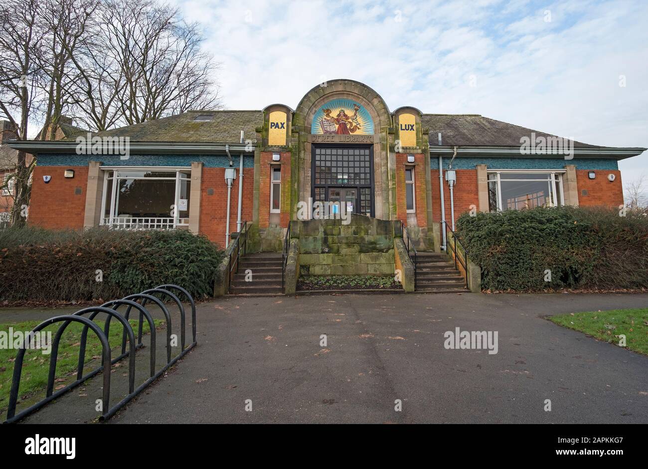 Free public library in Long Eaton, Derbyshire, UK Stock Photo - Alamy