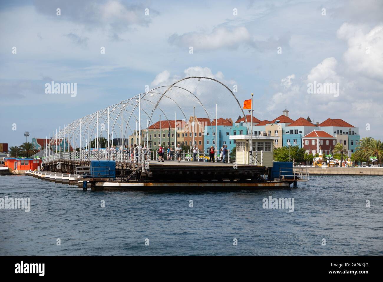 Open End of Curacao Pontoon Bridge Stock Photo - Alamy