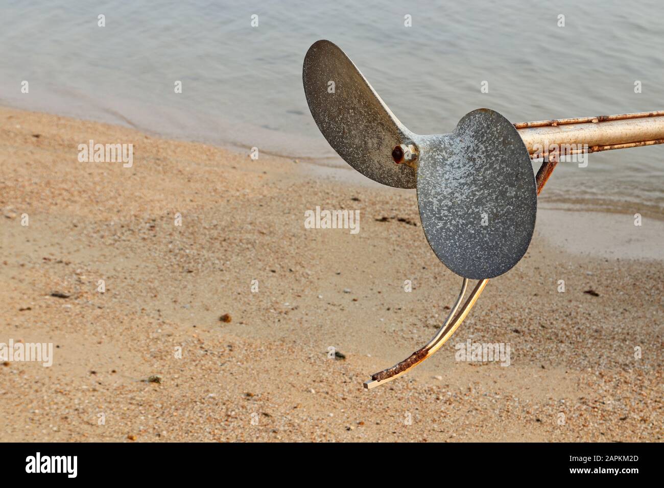 Boat propeller long boat hi-res stock photography and images - Alamy