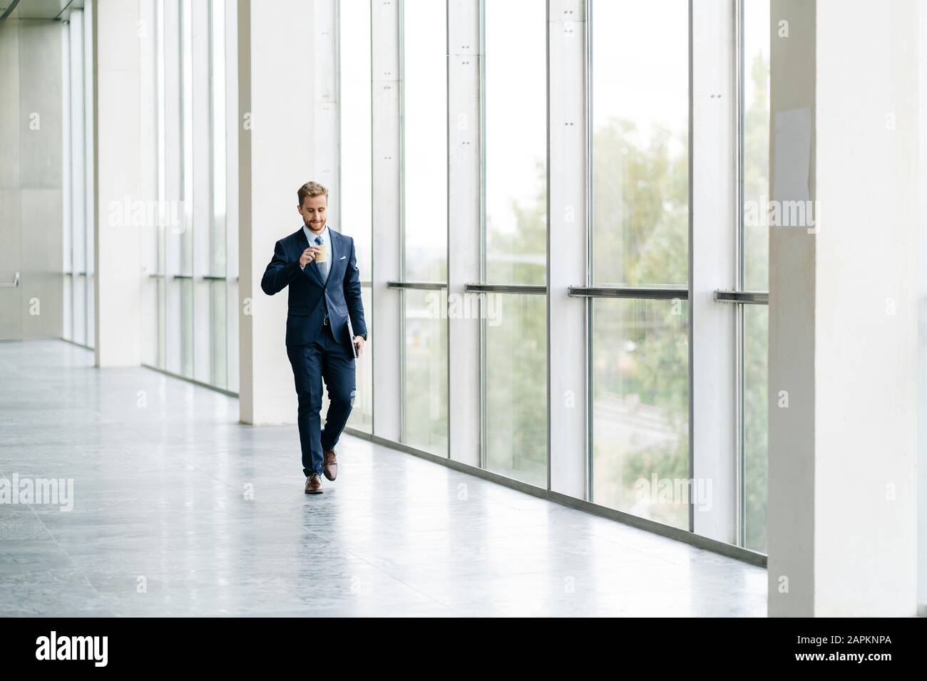 Takeaway windows hi-res stock photography and images - Alamy