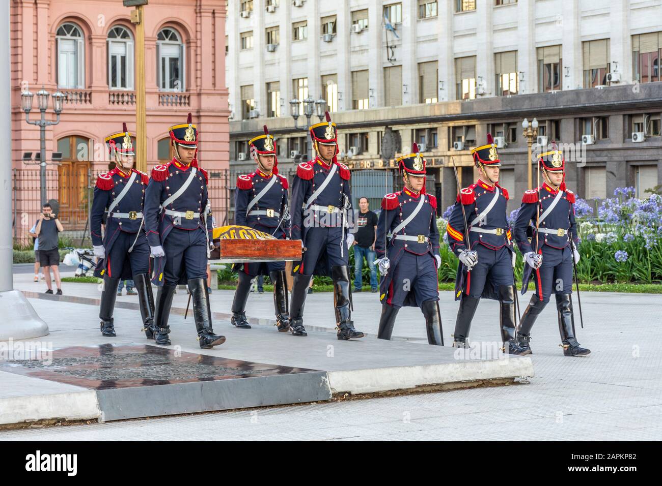 Granadero soldiers lowering the flag in front of Casa Rosada ...