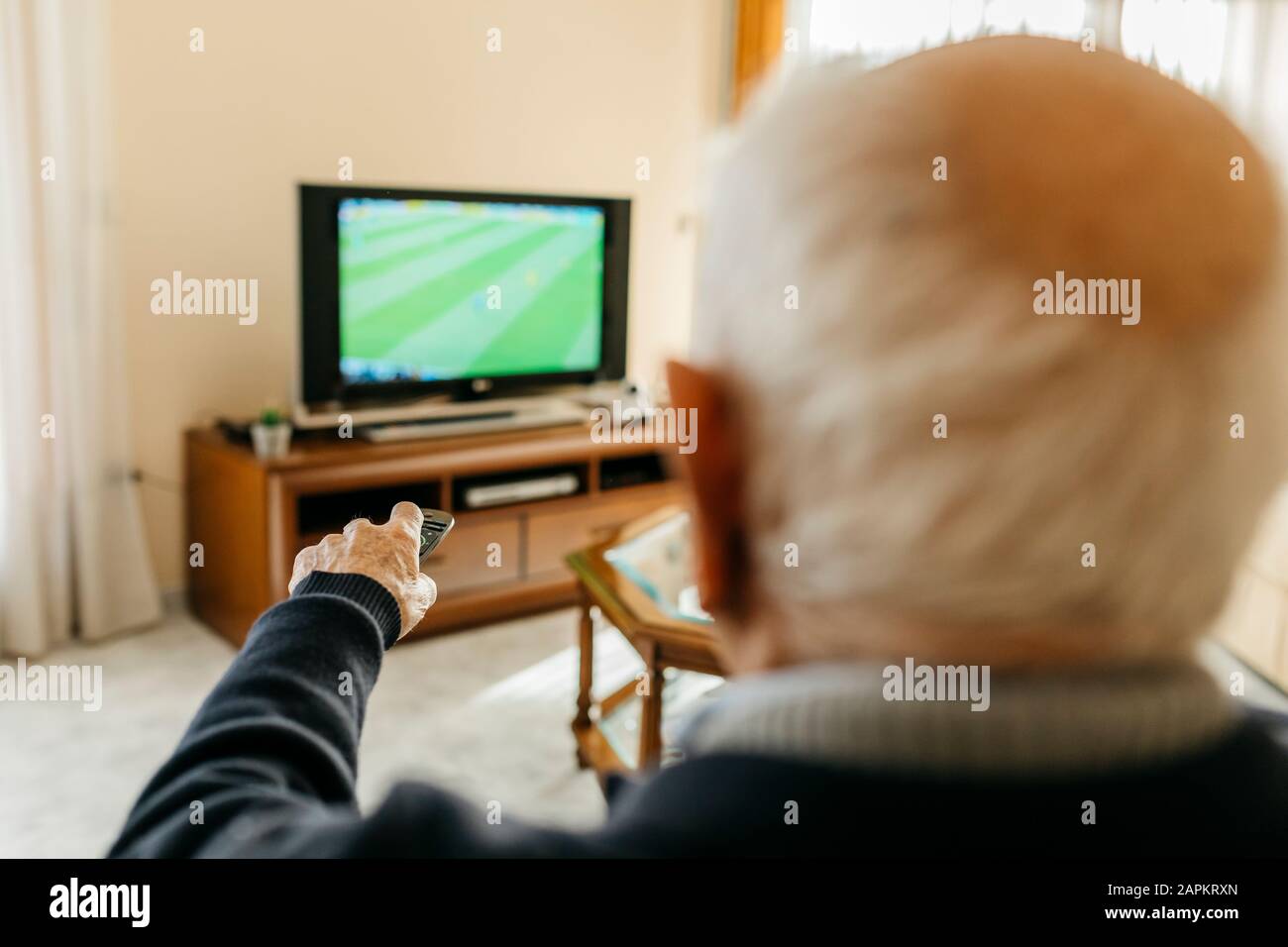 Old tv set back hi-res stock photography and images - Alamy