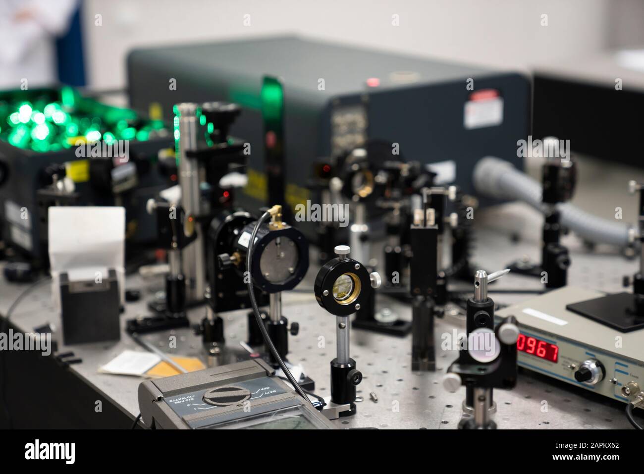 Laser device in a laboratory Stock Photo - Alamy