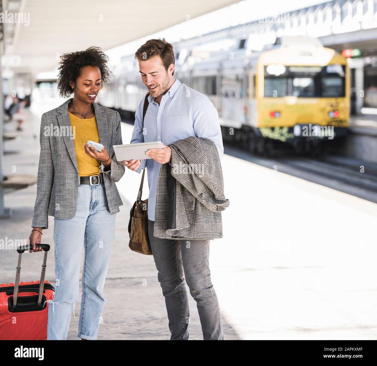 Watch tablet and train High Resolution Stock Photography and Images - Alamy