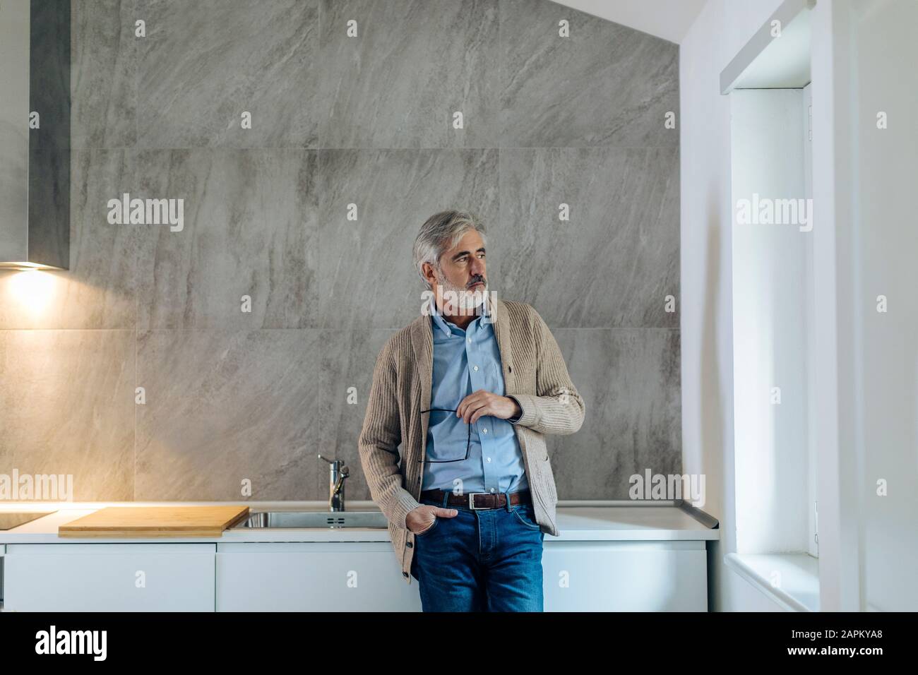 Scene through kitchen window hi-res stock photography and images - Alamy