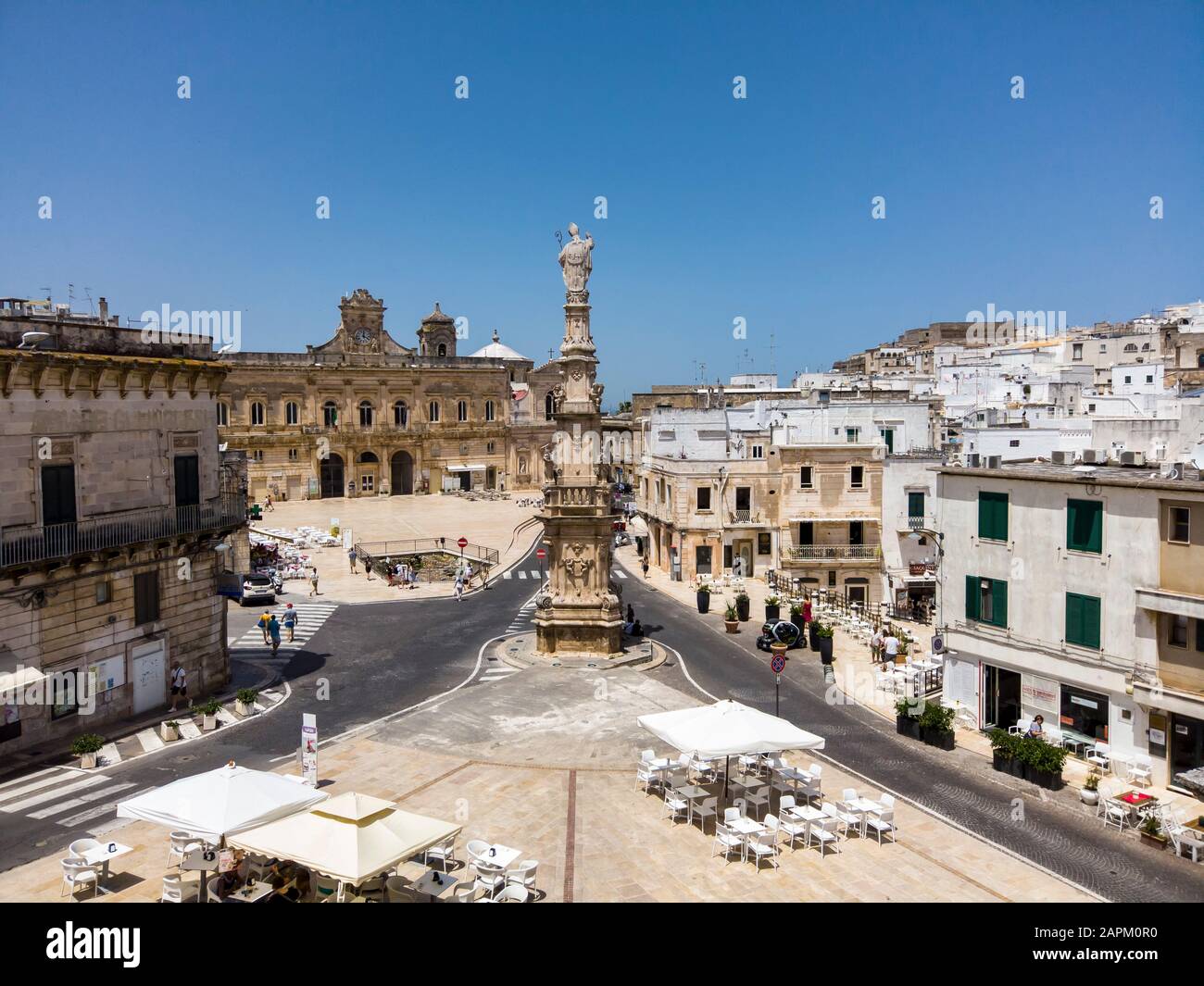Italien, Apulien Ostuni, , die weiße Altstadt des Bergdorfes, Ostuni ...