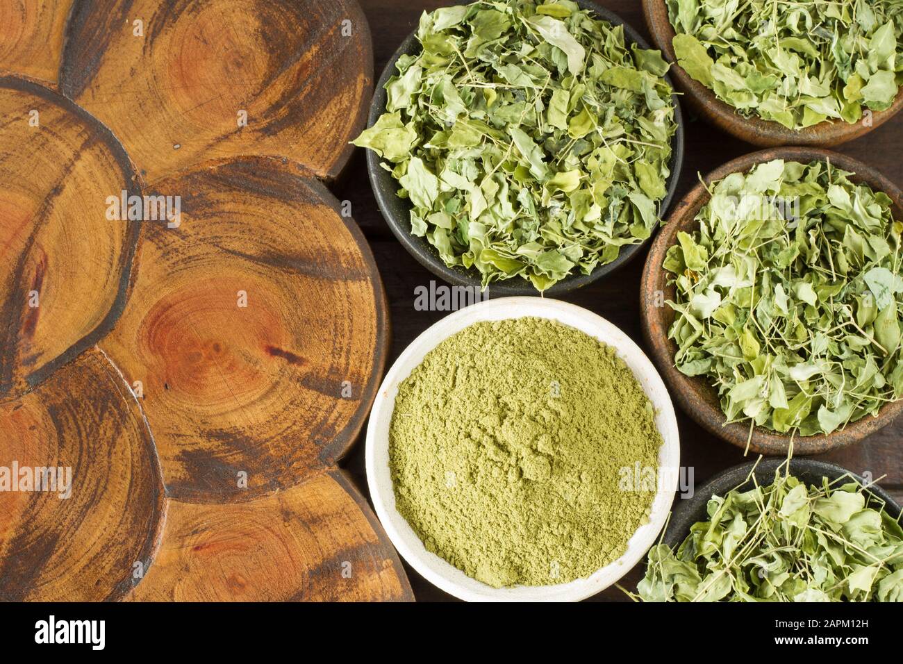 leaves and moringa powder, super food and natural medicine, Moringa ...