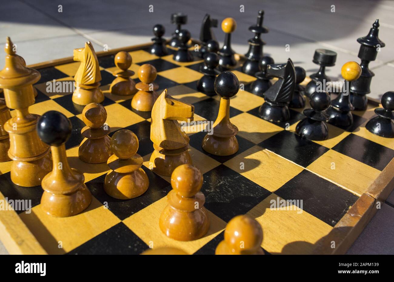 Chess game in progress black hi-res stock photography and images - Alamy