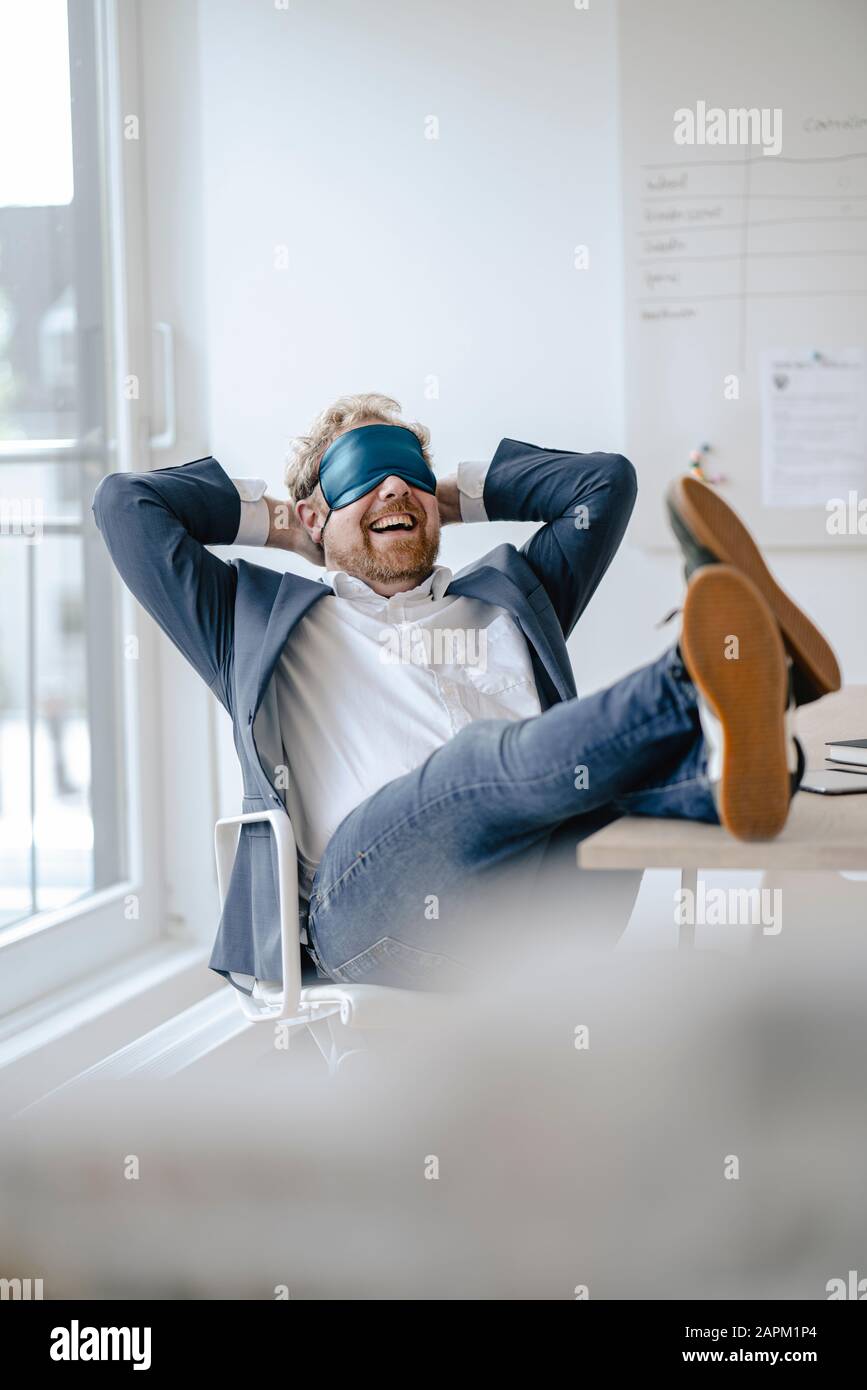 Power nap work hi-res stock photography and images - Alamy