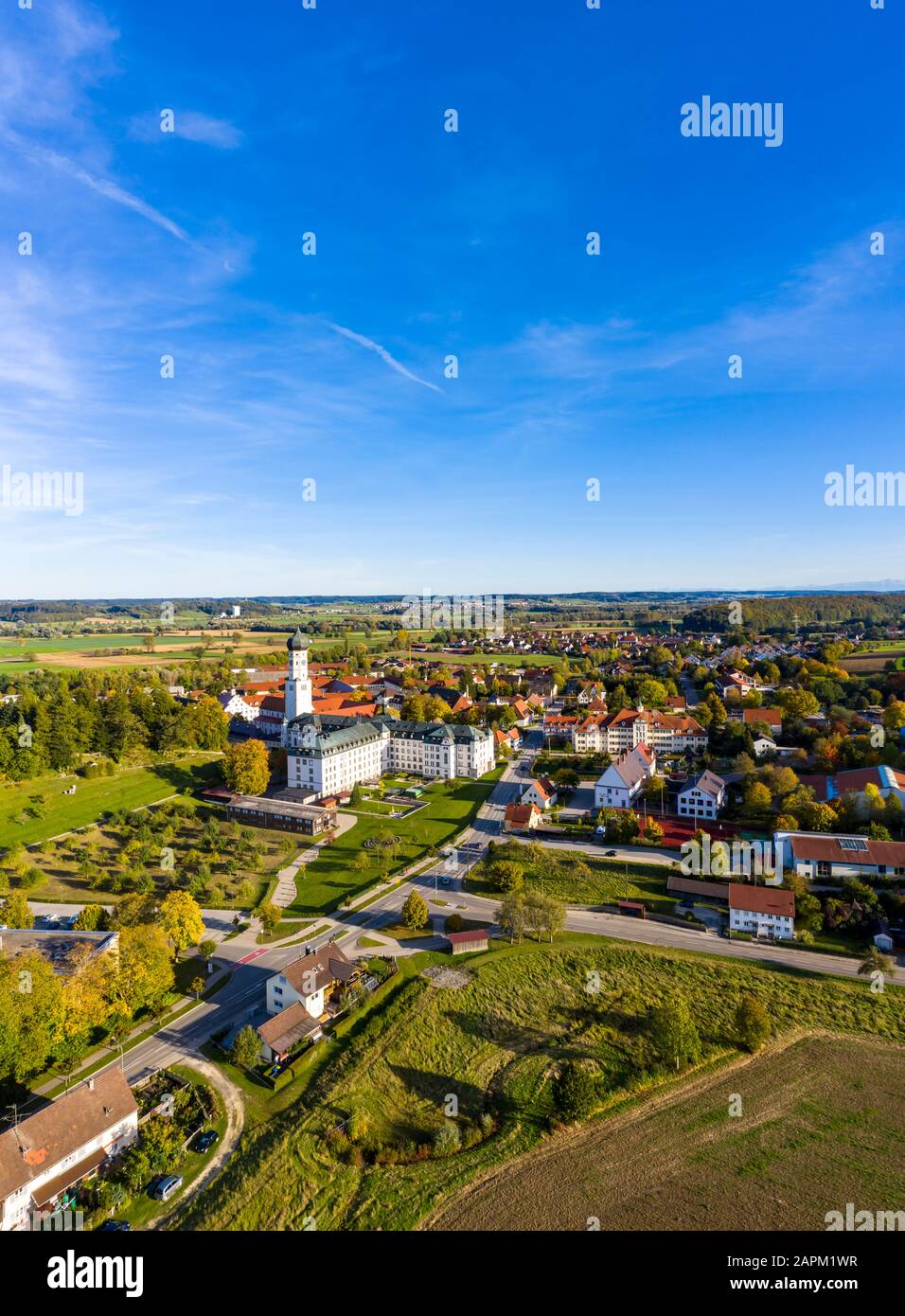 Luftaufnahme, Deutschland, Bayern, Ursberg, Klosterkirche und Kloster ...