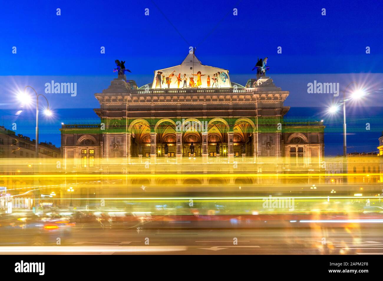 Exterior vienna state opera house hi-res stock photography and images ...