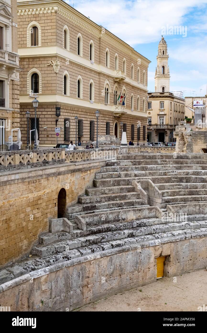 Lecce amphitheatre people hi-res stock photography and images - Alamy