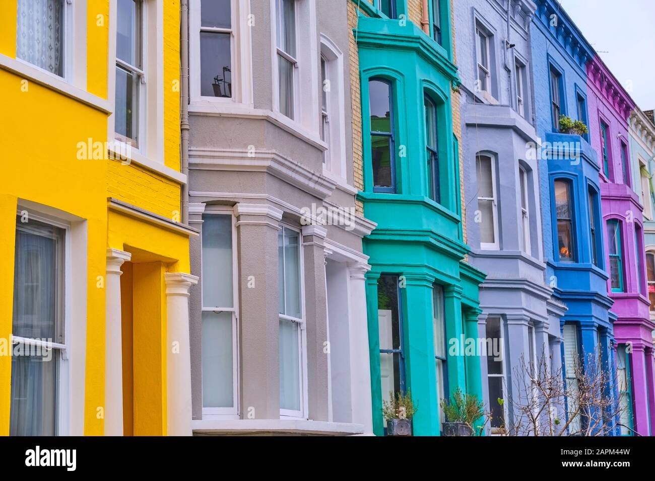 Row colorful houses notting hill hi-res stock photography and images ...