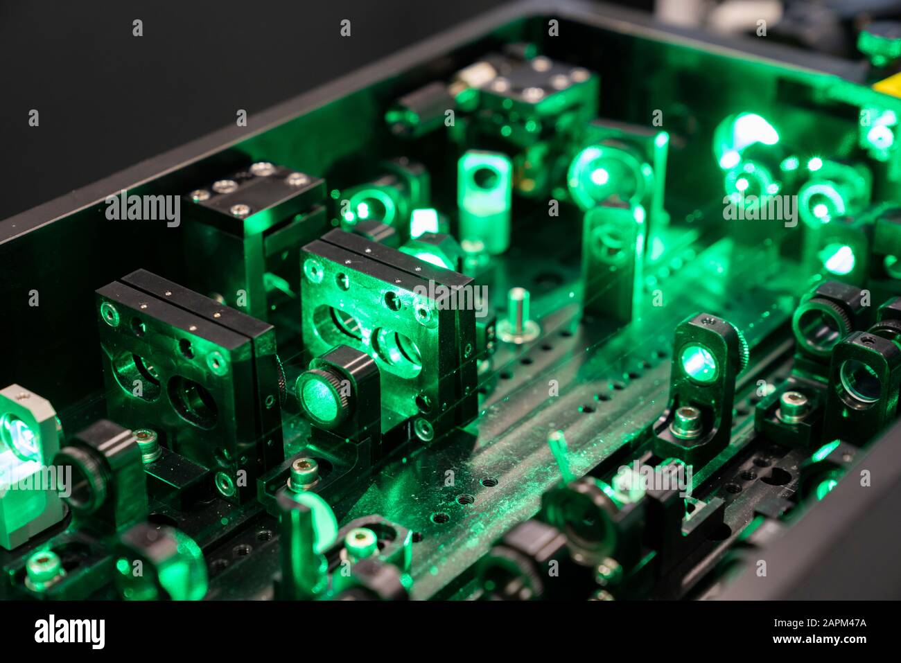 Laser device in a laboratory Stock Photo - Alamy