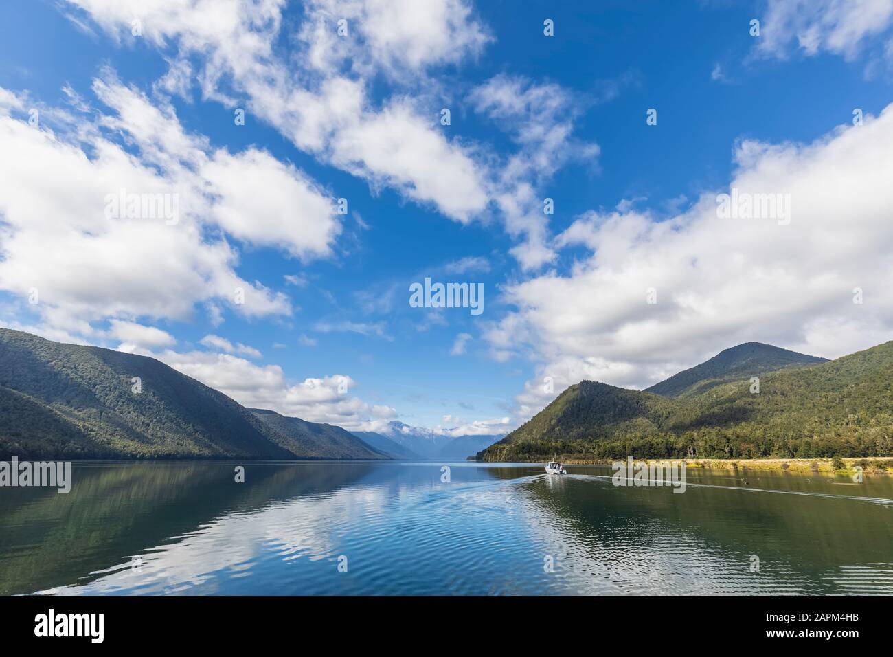 New Zealand, Oceania, South Island, Tasman, Nelson Lakes National Park ...
