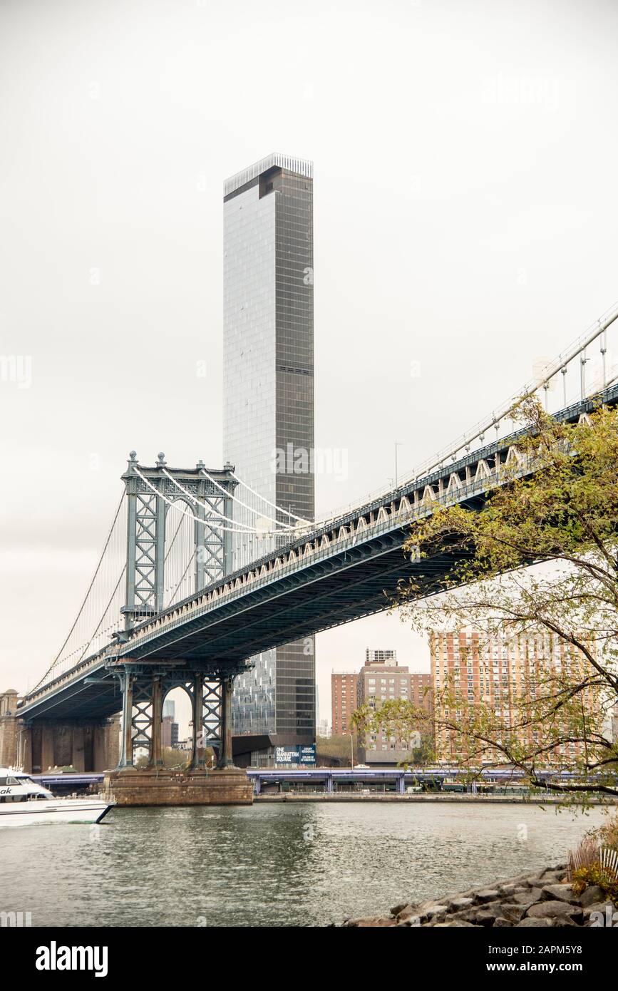 High bridge square hi-res stock photography and images - Alamy