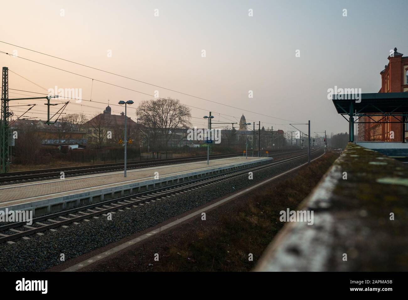 Stockfoto bahnsteig hi-res stock photography and images - Alamy