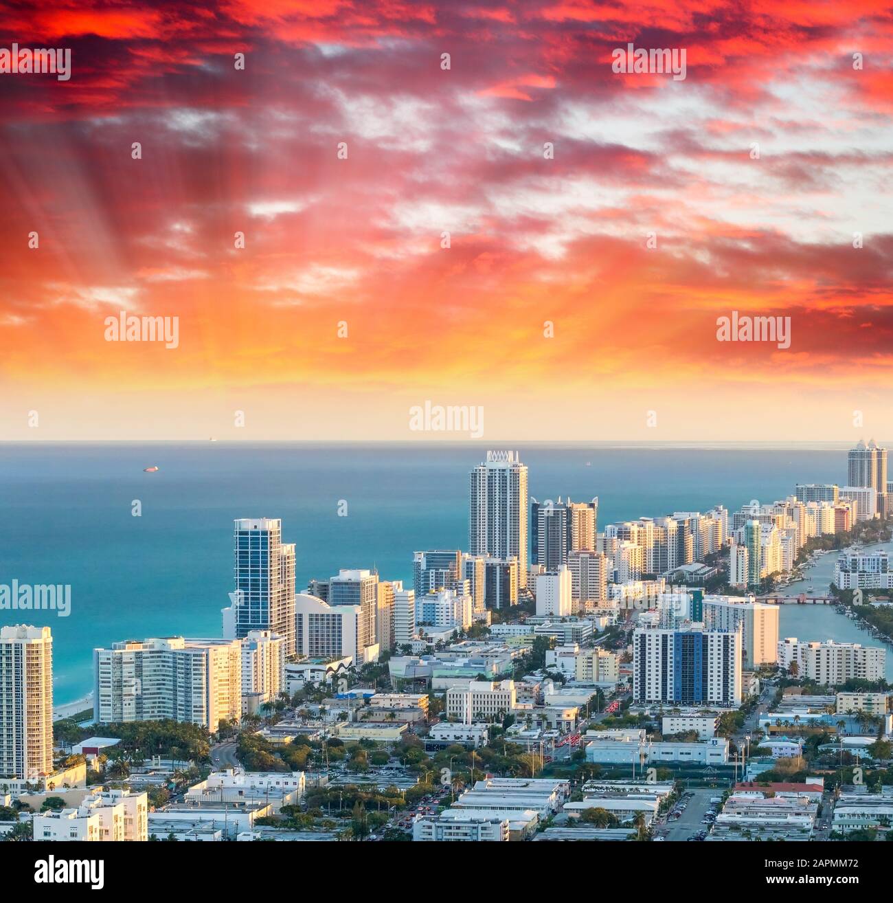 Aerial downtown miami beautiful sunset hi-res stock photography and ...