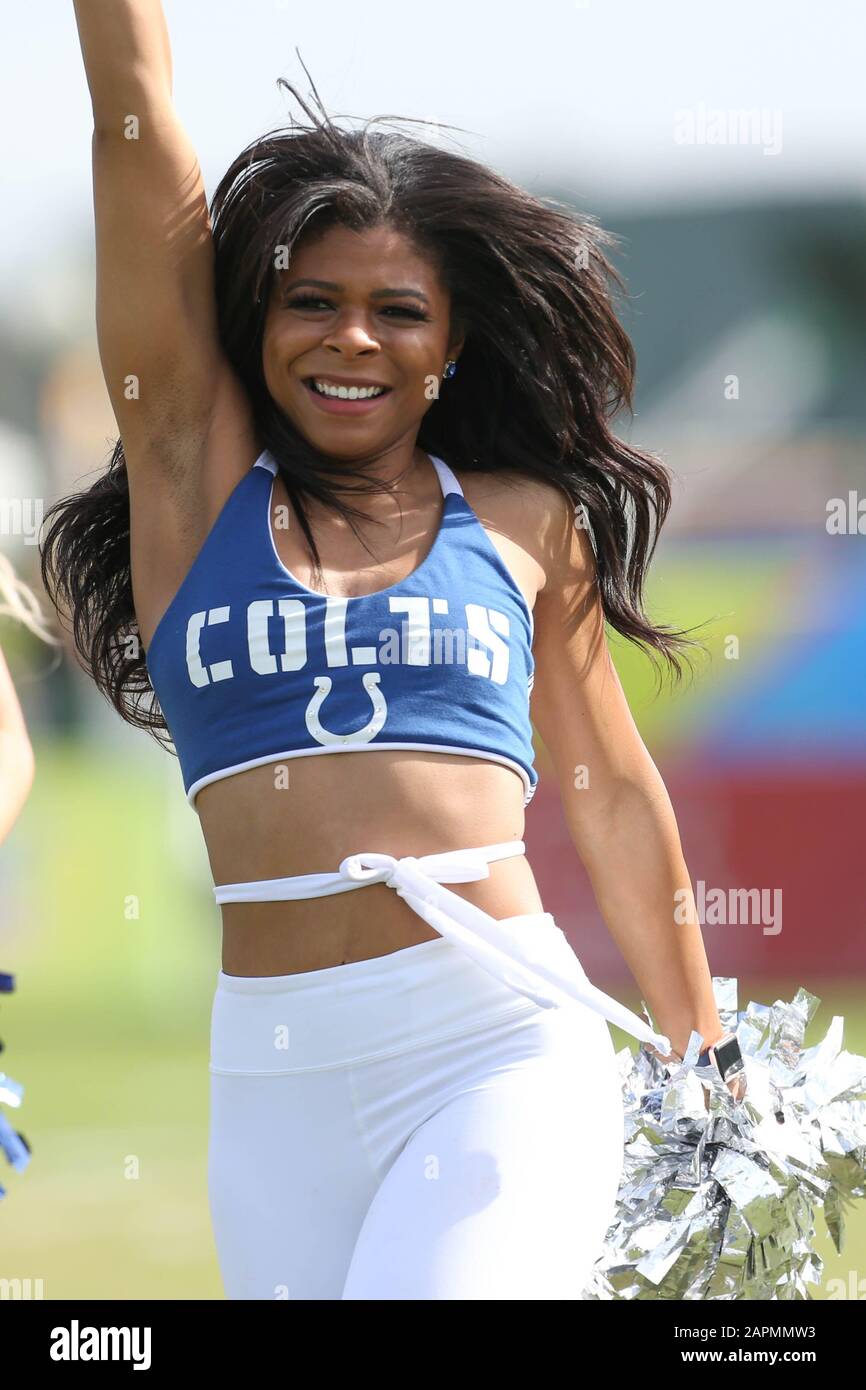 Pro bowl cheerleader hi-res stock photography and images - Alamy
