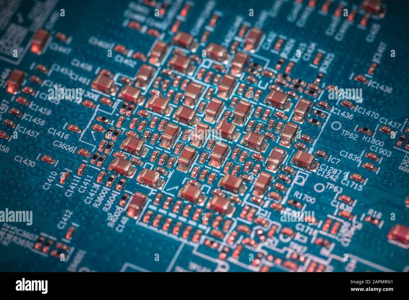 Capacitor inductor resistor circuit hi-res stock photography and images ...