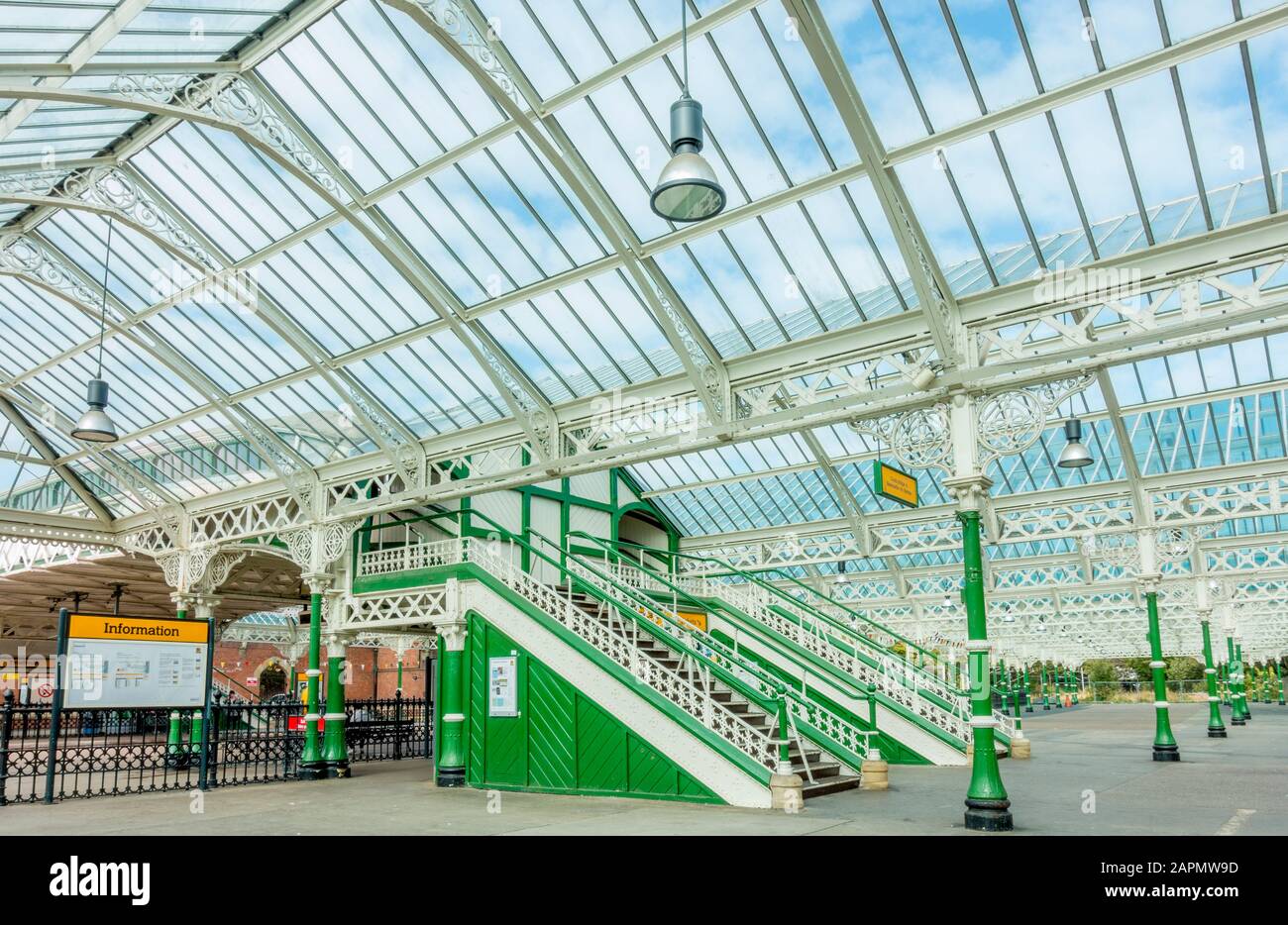 Tynemouth station stairs hi-res stock photography and images - Alamy