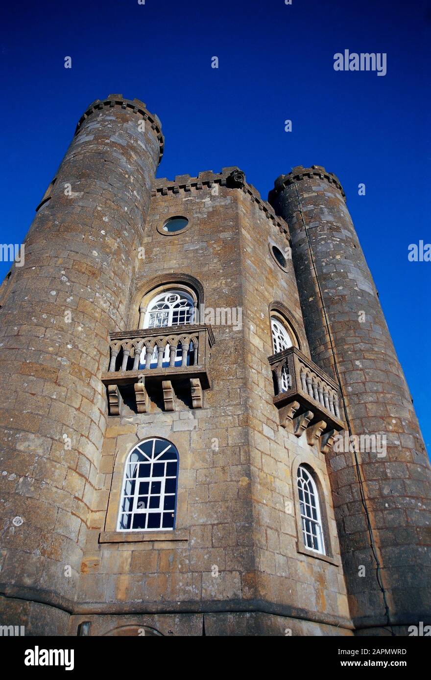 broadway tower cotswolds worcestershire england uk Stock Photo - Alamy