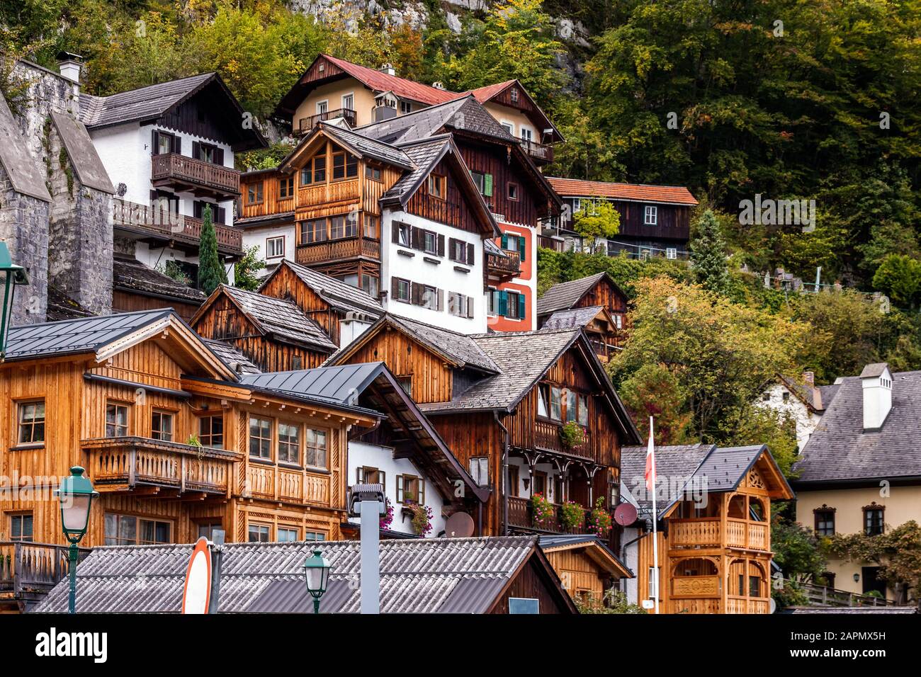Scenic picture-postcard view of famous Hallstatt mountain village in ...