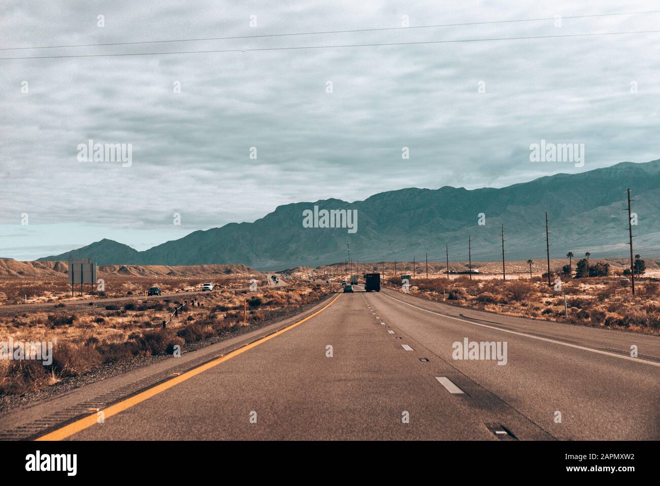 great basin hwy road to Hoover Dam, nevada, usa Stock Photo - Alamy