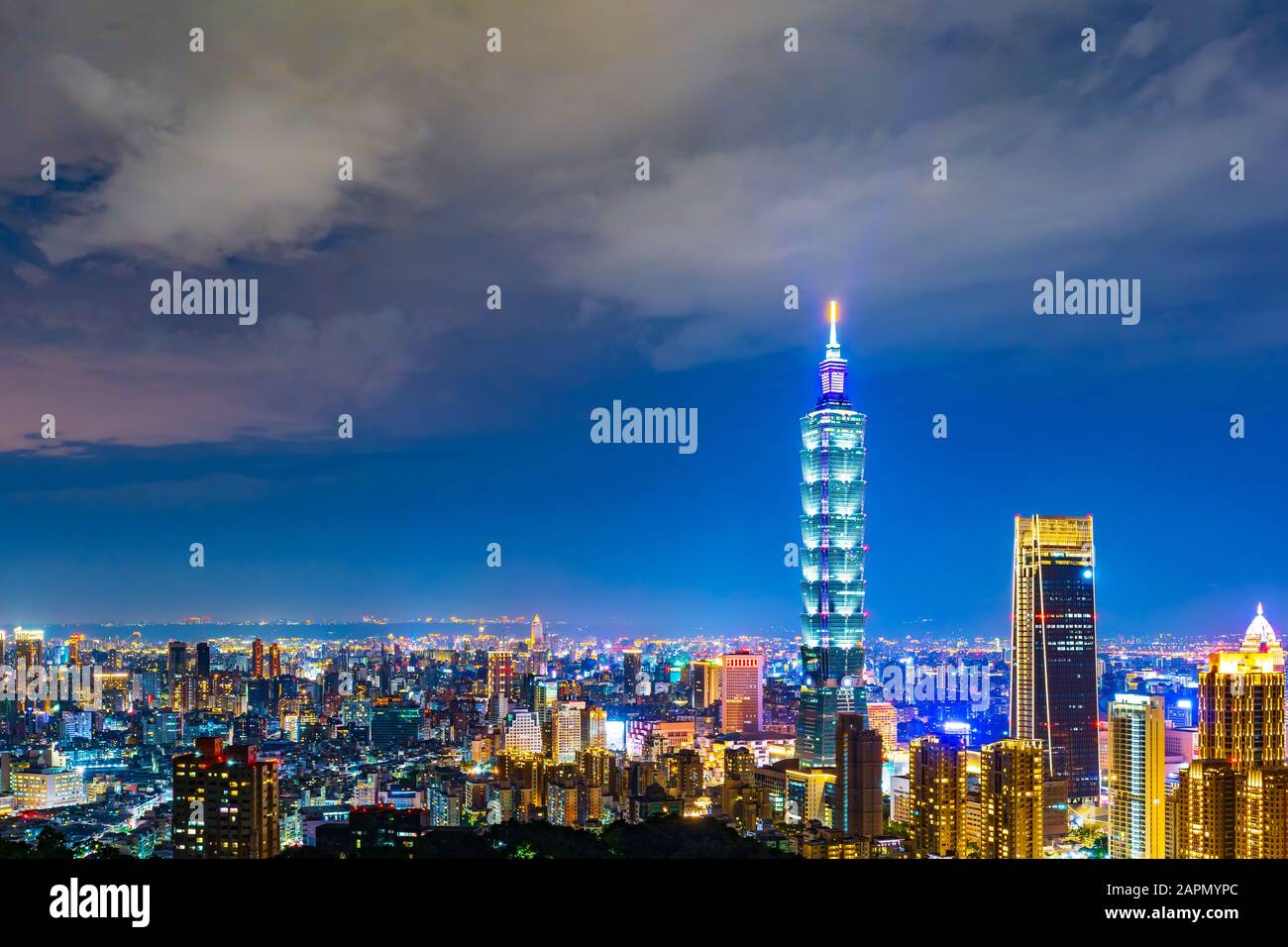 city night view of Taipei, Taiwan Stock Photo - Alamy