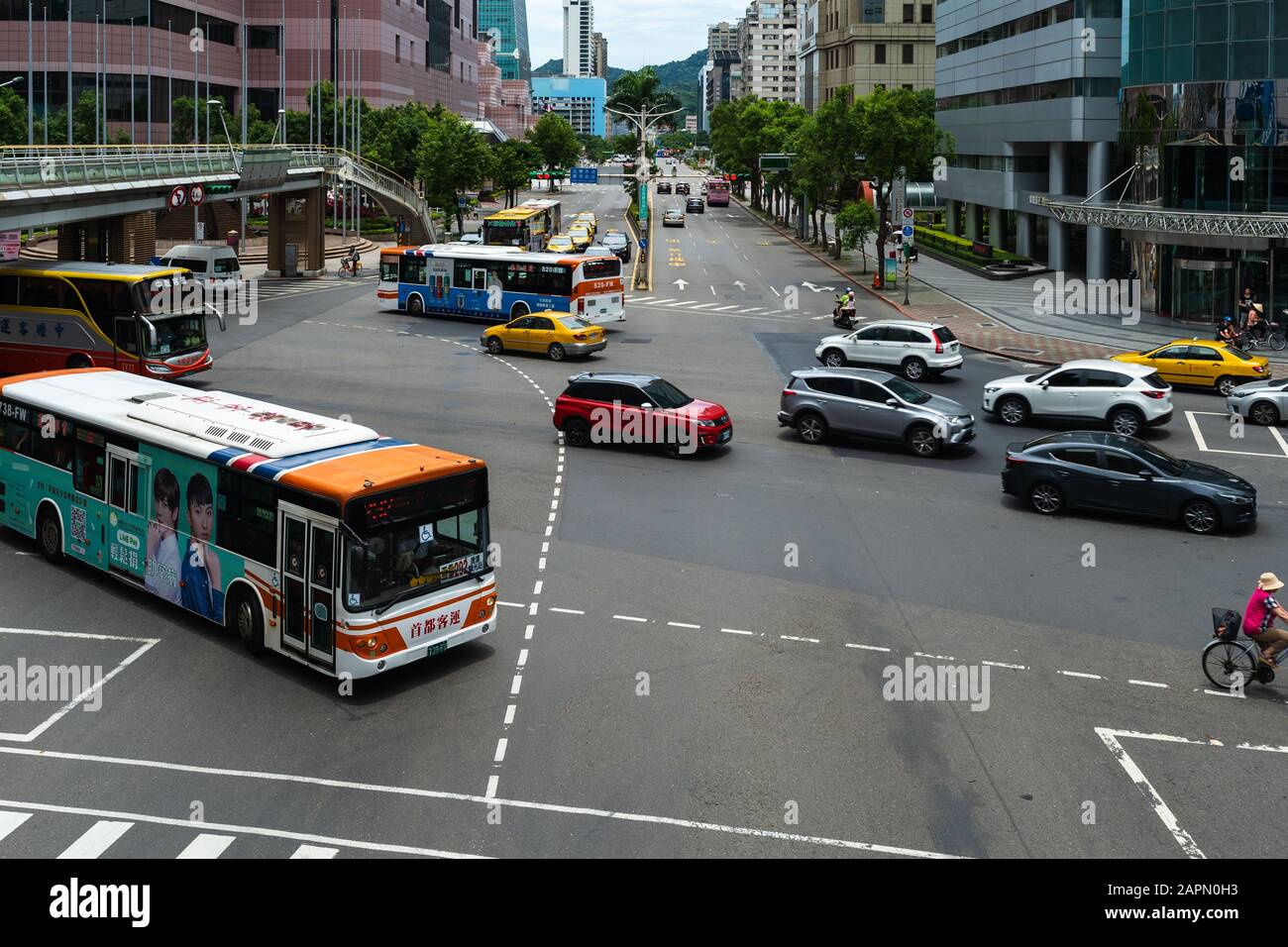 Taipei, Taiwan- 9 June, 2019: Traffic on road in Taipei, Taiwan Stock ...
