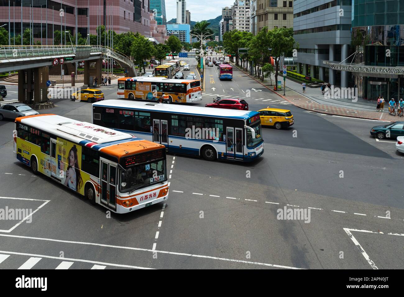 Taipei, Taiwan- 9 June, 2019: Traffic on road in Taipei, Taiwan Stock ...
