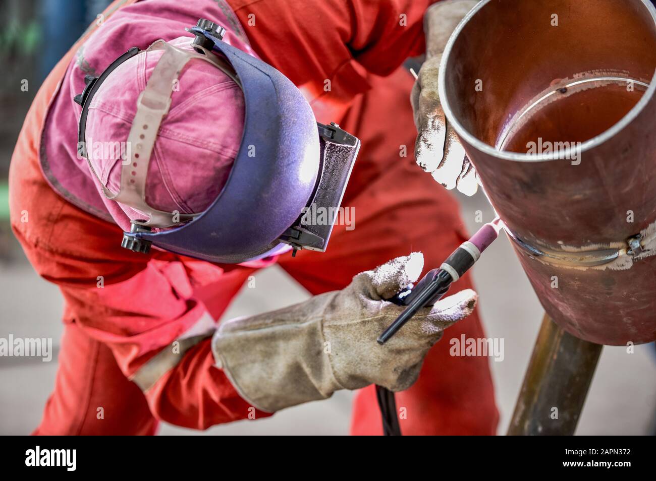 Industrial Worker labourer at the factory welding steel structure Stock ...