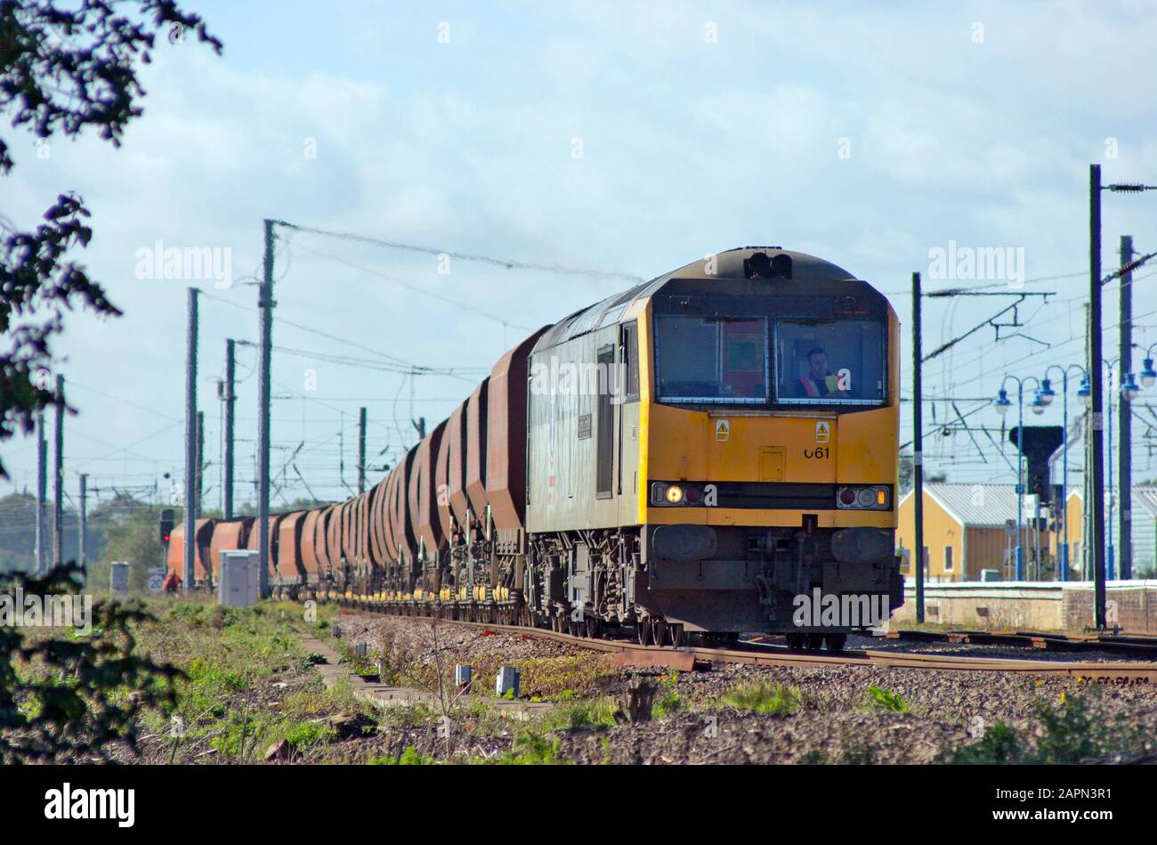 A class 60 diesel locomotive number 60061 stands in the loop at Ely ...