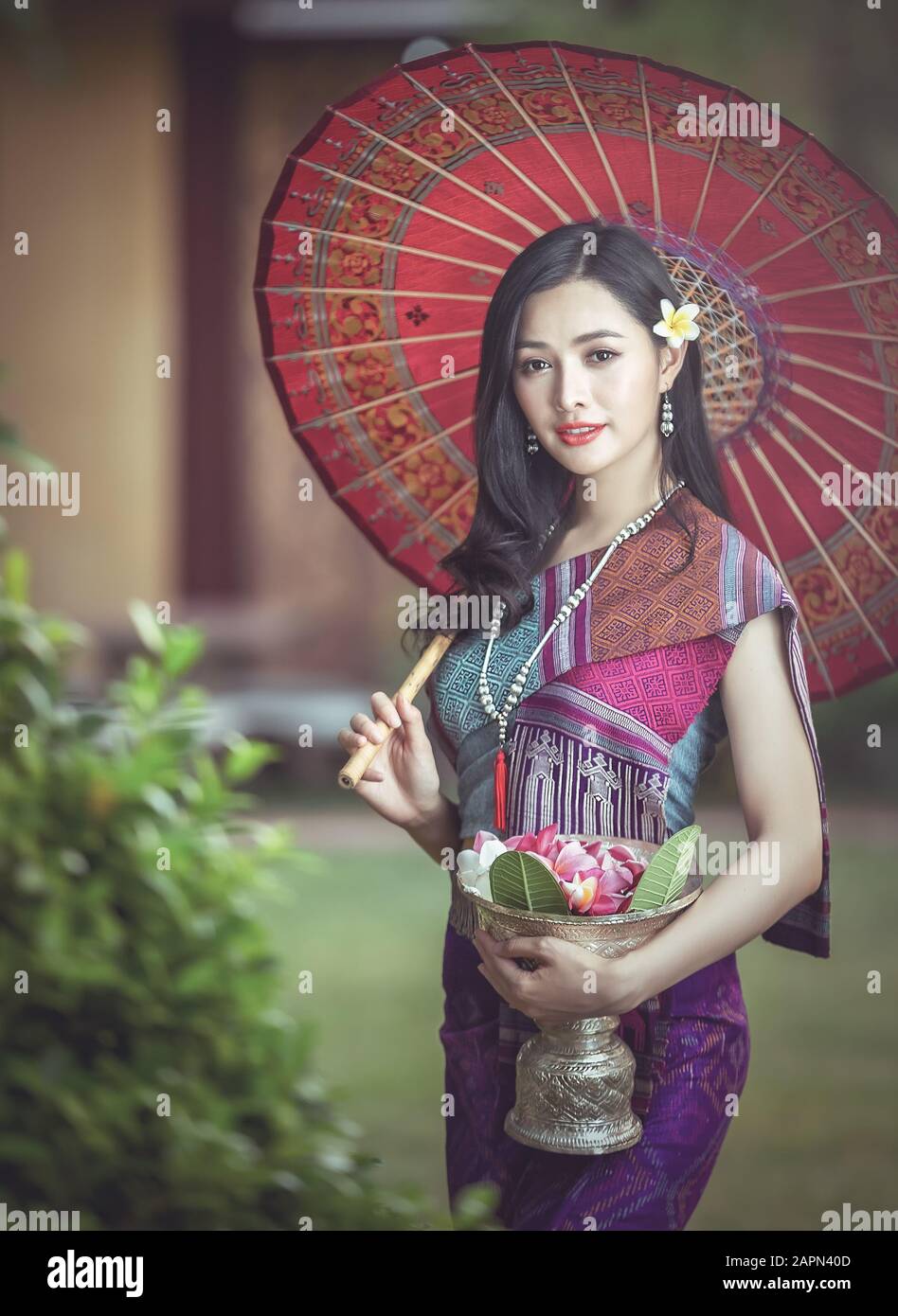 Beautiful laos women hi-res stock photography and images - Alamy