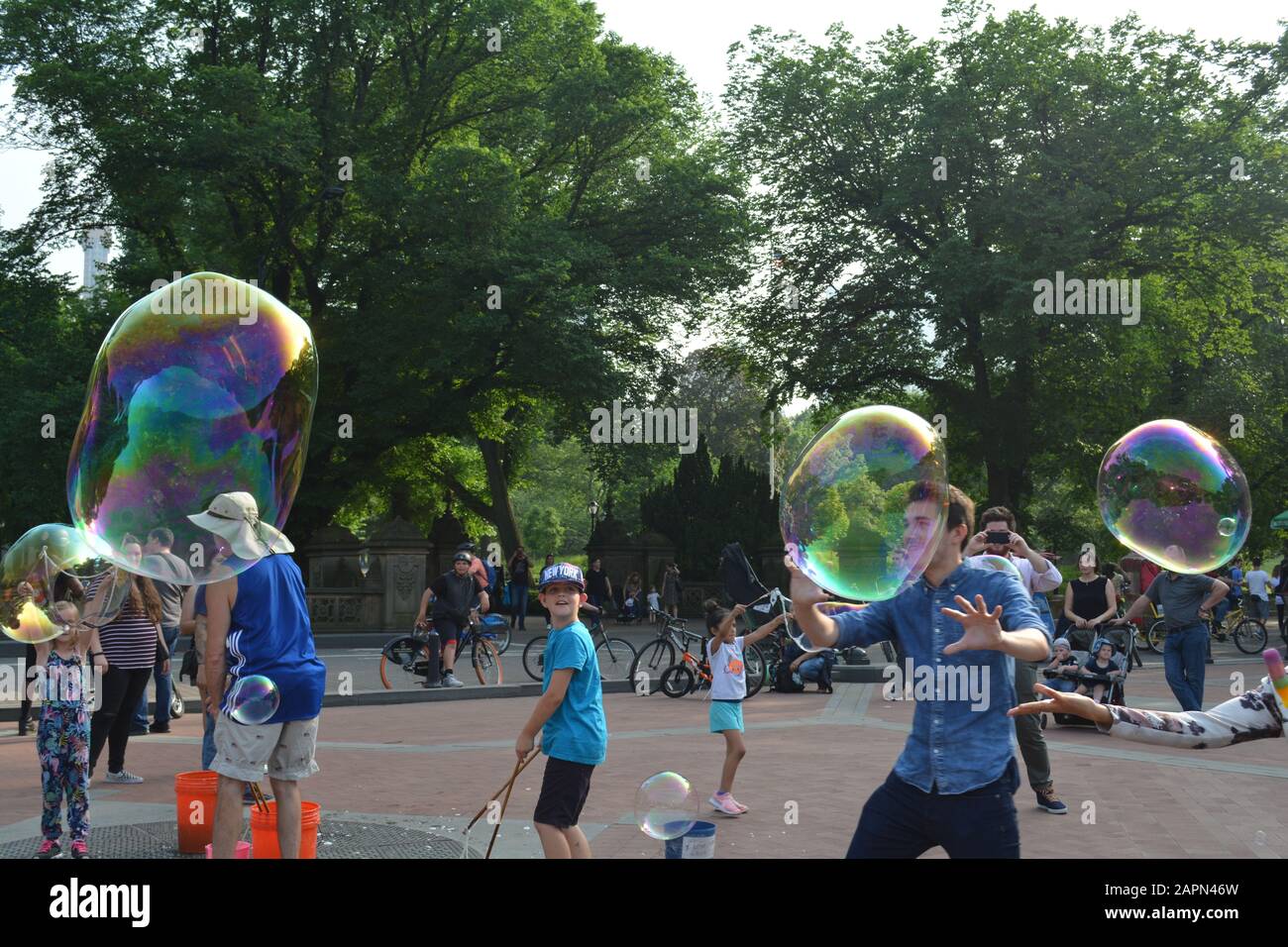 Blowing bubbles behind hi-res stock photography and images - Alamy