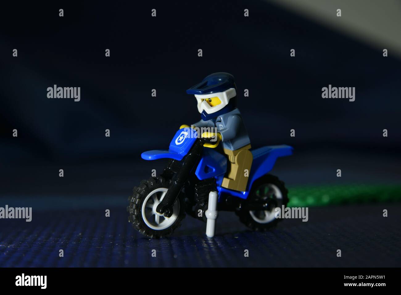 Mini figure hi-res stock photography and images - Alamy