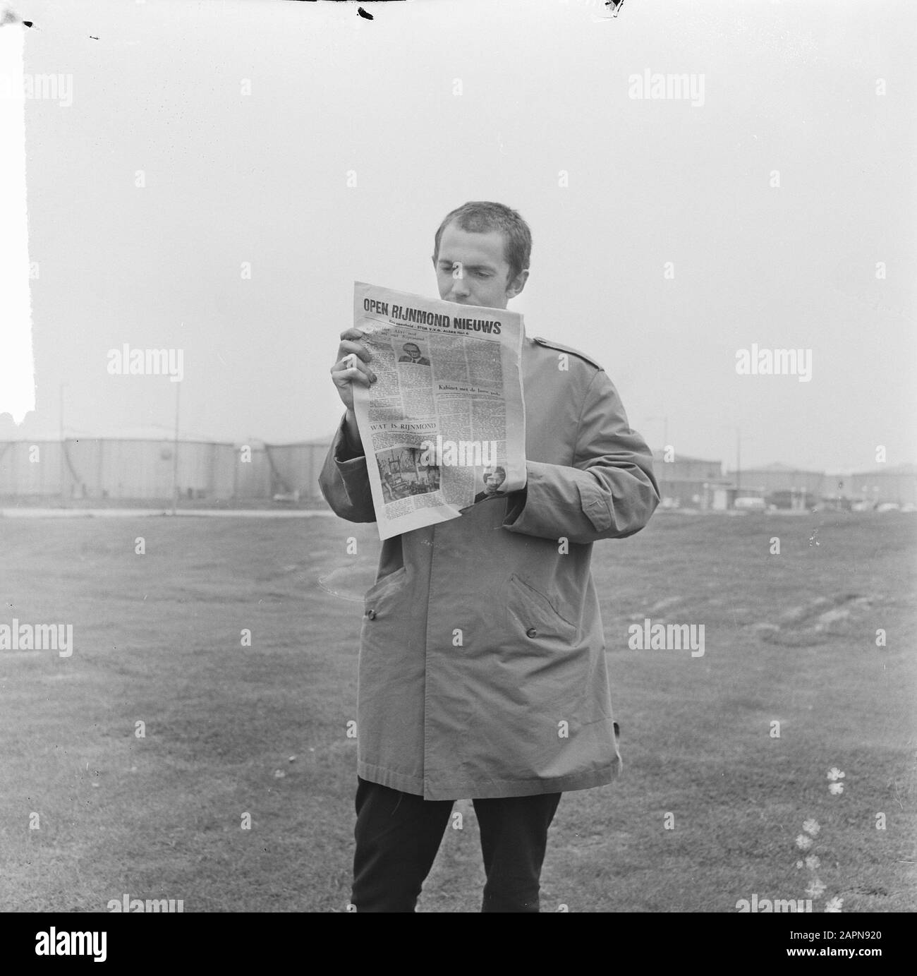 1965 newspaper hi-res stock photography and images - Alamy