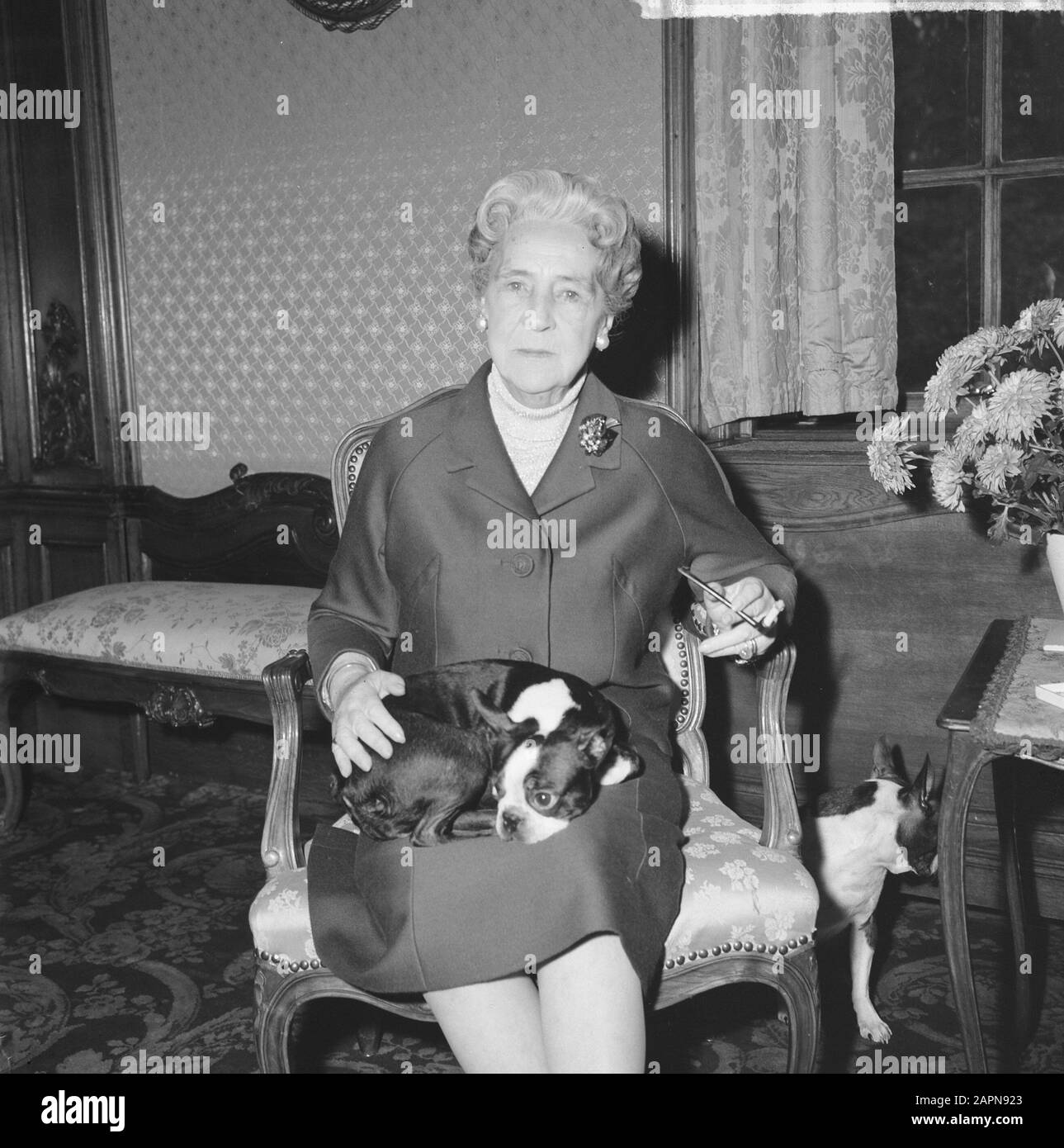 17 18 year Black and White Stock Photos & Images - Alamy