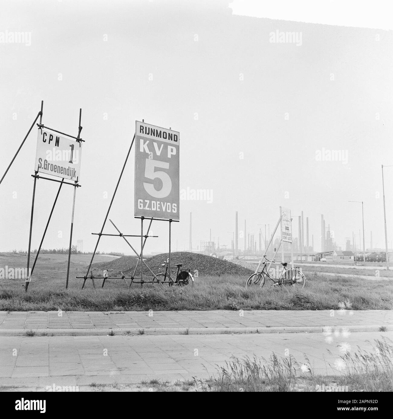 Signs advertisements Black and White Stock Photos & Images - Alamy