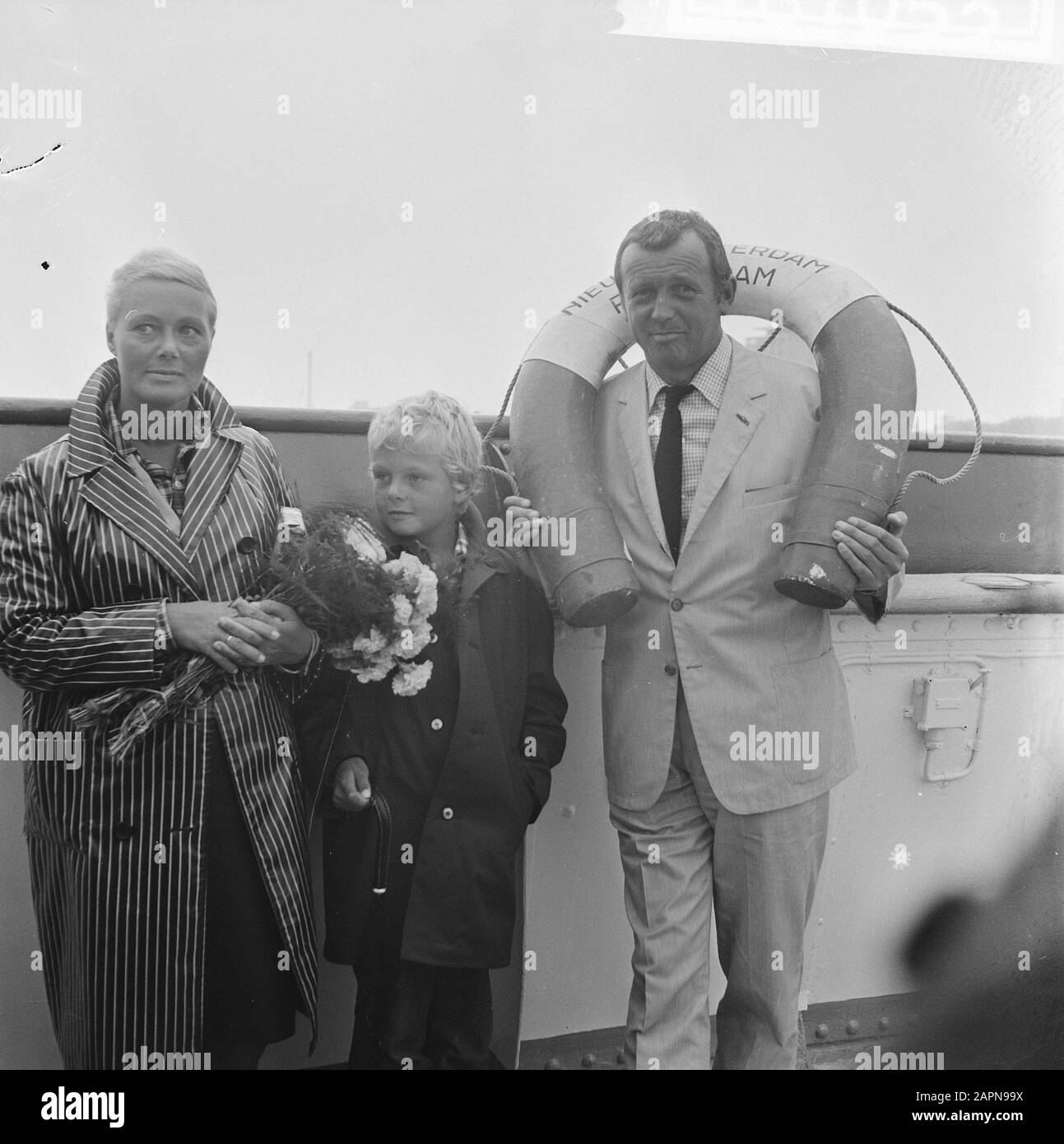 Child entertainers Black and White Stock Photos & Images - Alamy