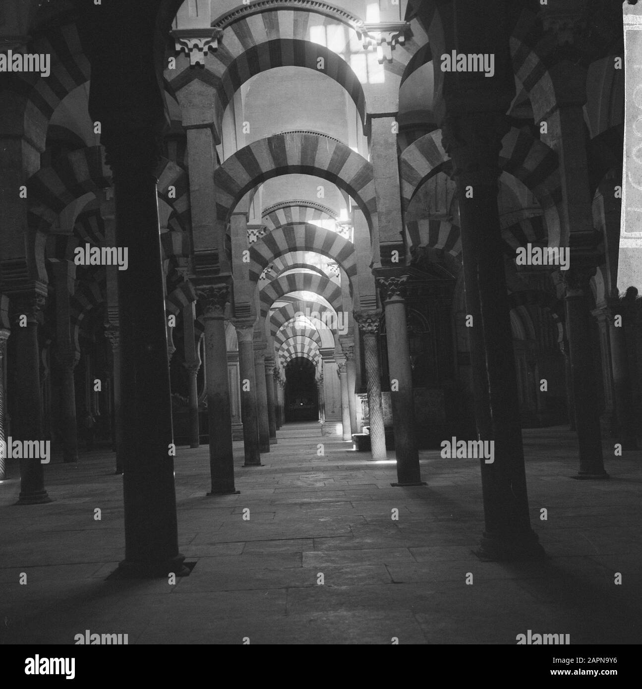 Mosques Black and White Stock Photos & Images - Alamy