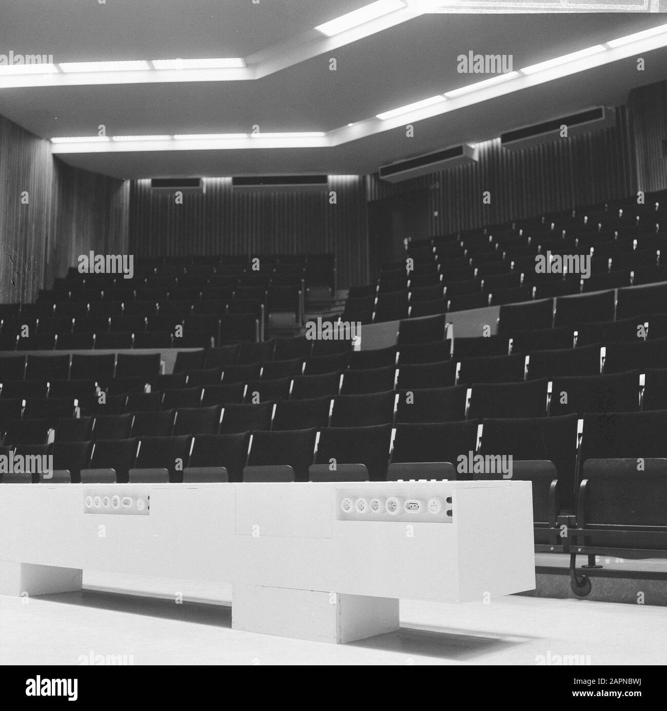 Building for Technical Physics, interior Large College Hall Date ...