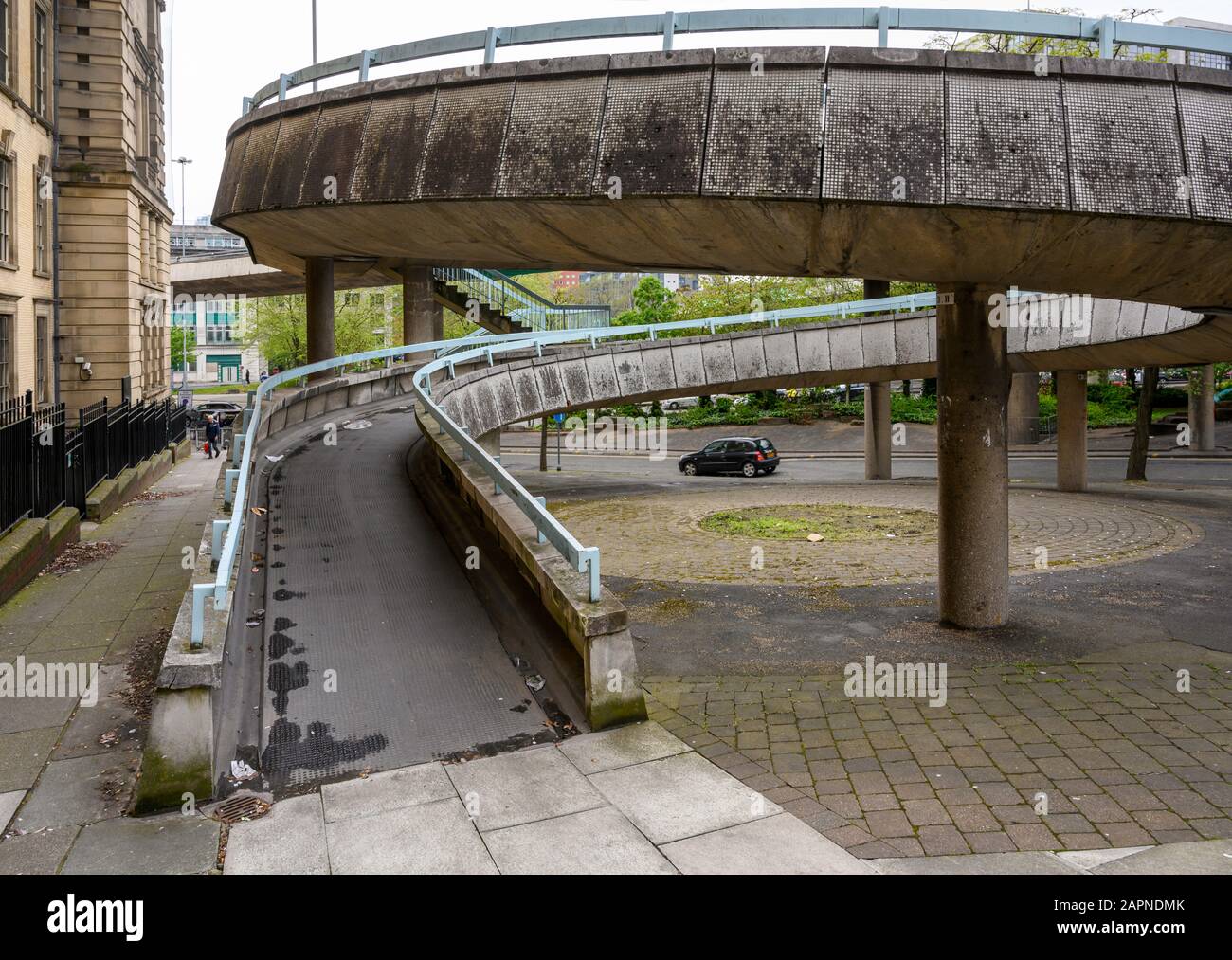 Flyover ramp hi-res stock photography and images - Alamy