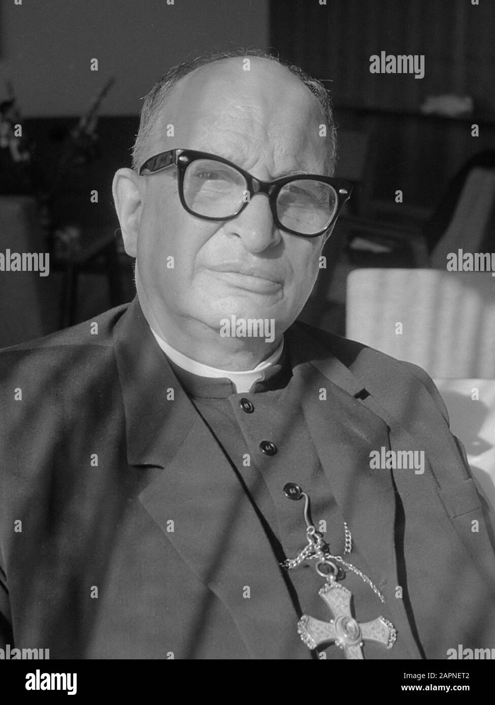 Kardinaal Jose Garibi Y Rivera op Schiphol 30 juni 1961 Stock Photo - Alamy